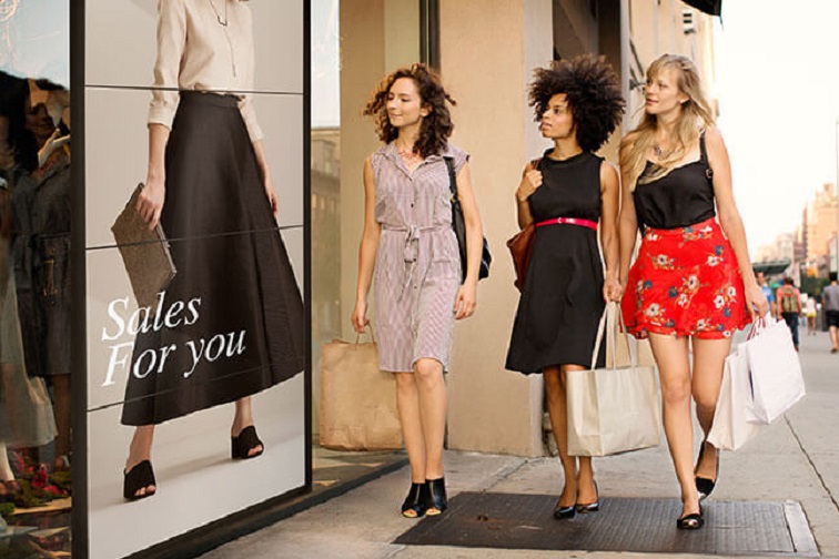 Connected Pop Ups - An Undercover Research Lab for In-Store Retailers